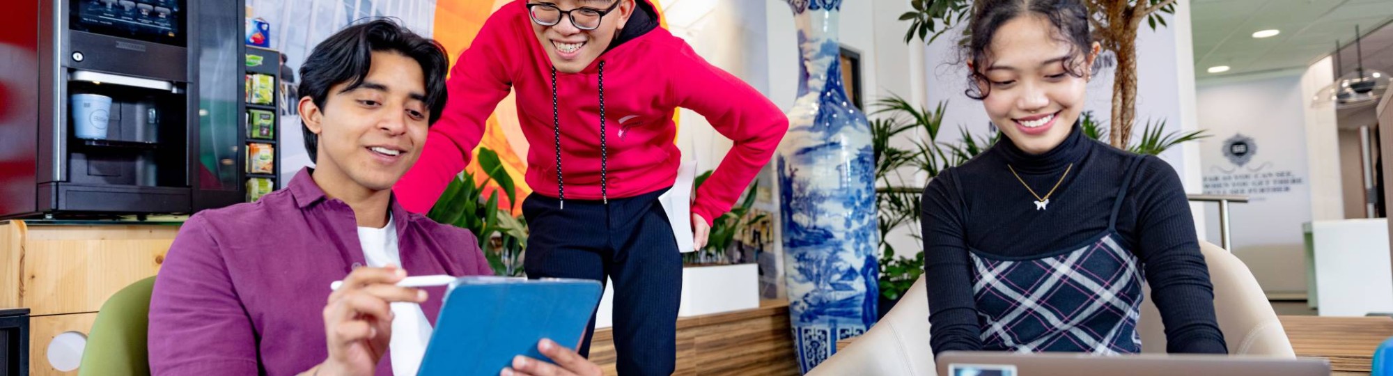 Hands-on Learning: Real-World Business Experience at ISB