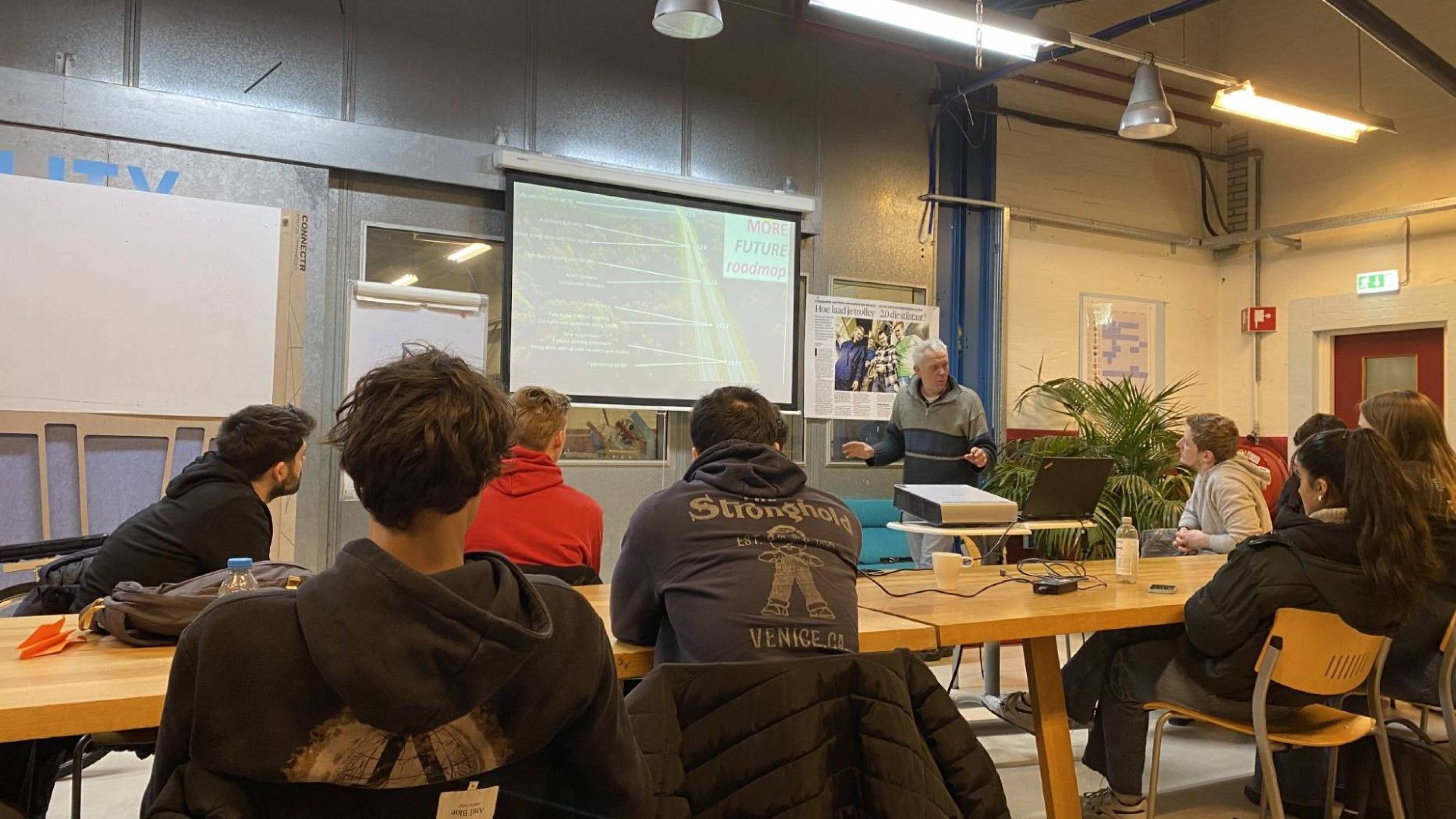 Over 80 HAN students work and learn in hybrid learning environment MORE ...