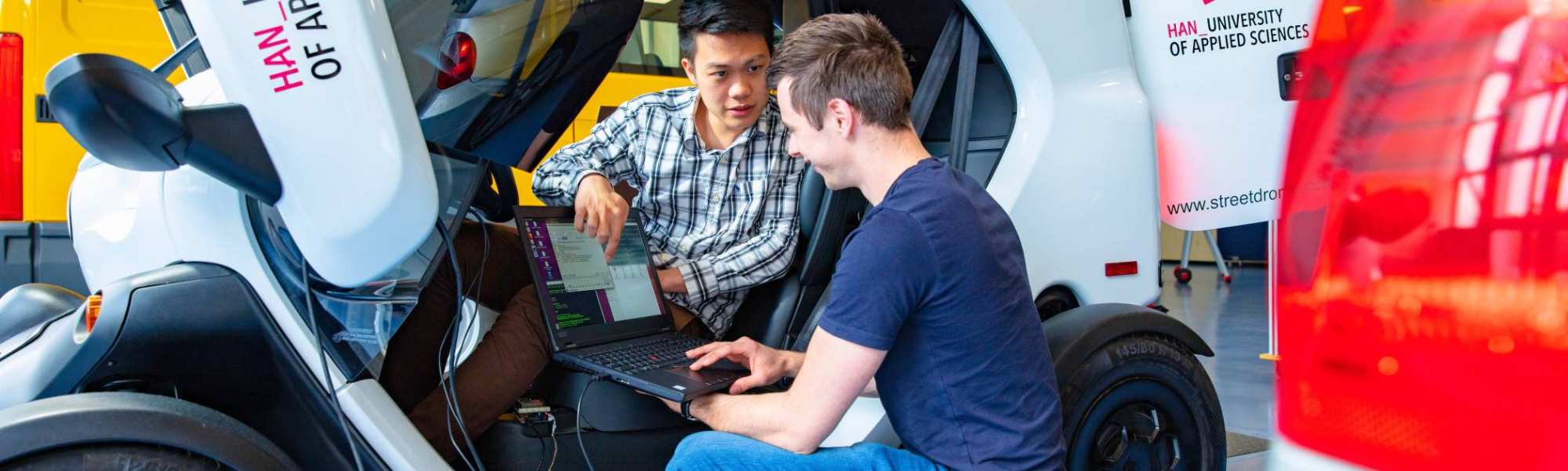 Subjects & Program | Automotive Engineering Bachelor Degree