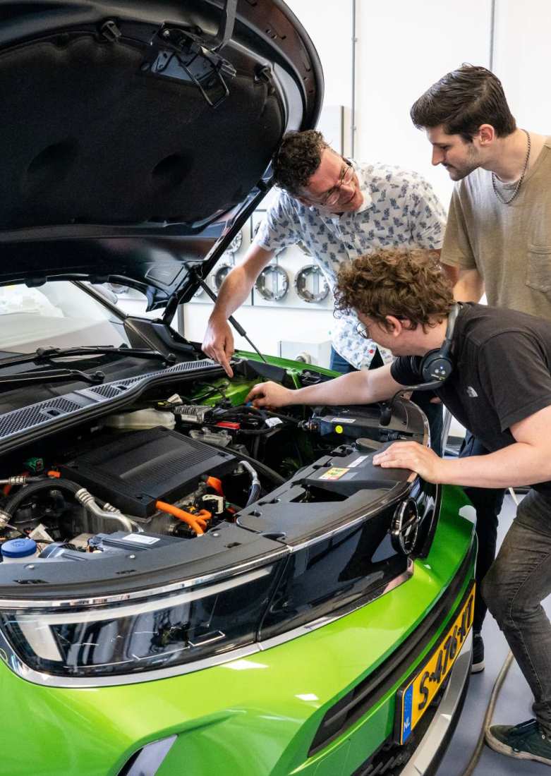 Automotive Engineering Bachelor Degree in the Netherlands